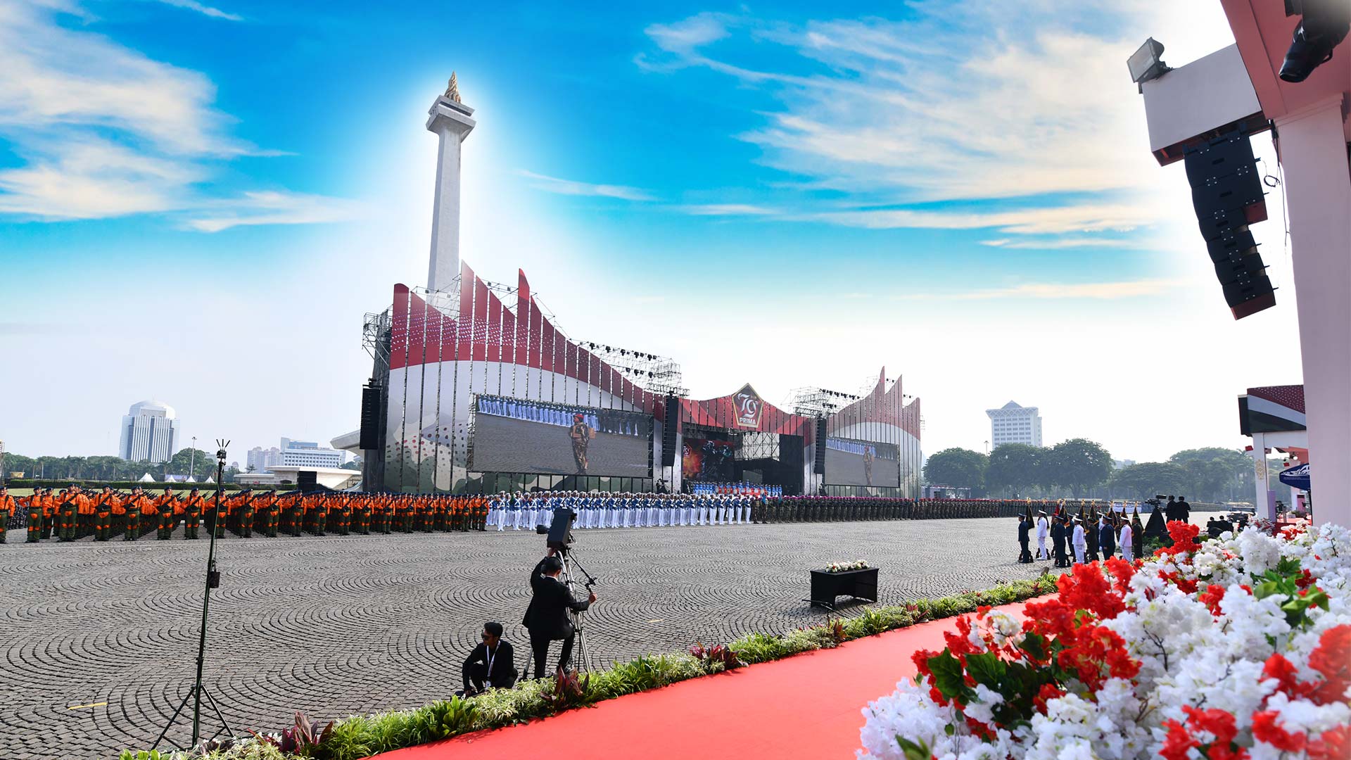 HUT TNI | v8sound.com